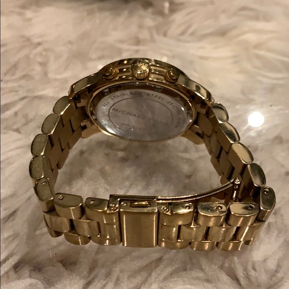 Michael Kors | Accessories | Michael Kors Midsized Chrono Gold Watch ...
